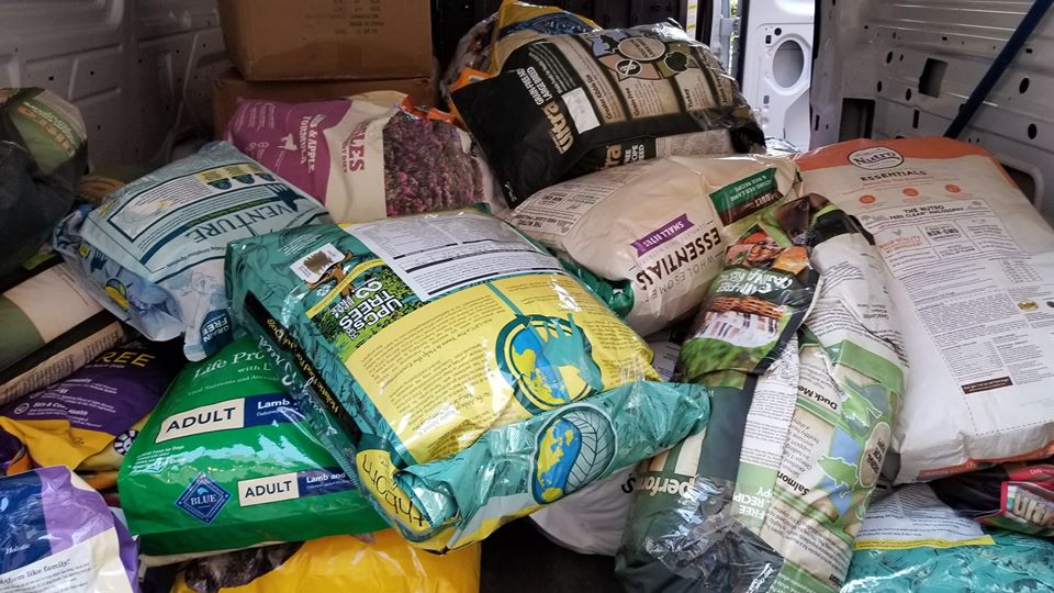 Senior Resource Connection | News | Pet Valu dog food donation